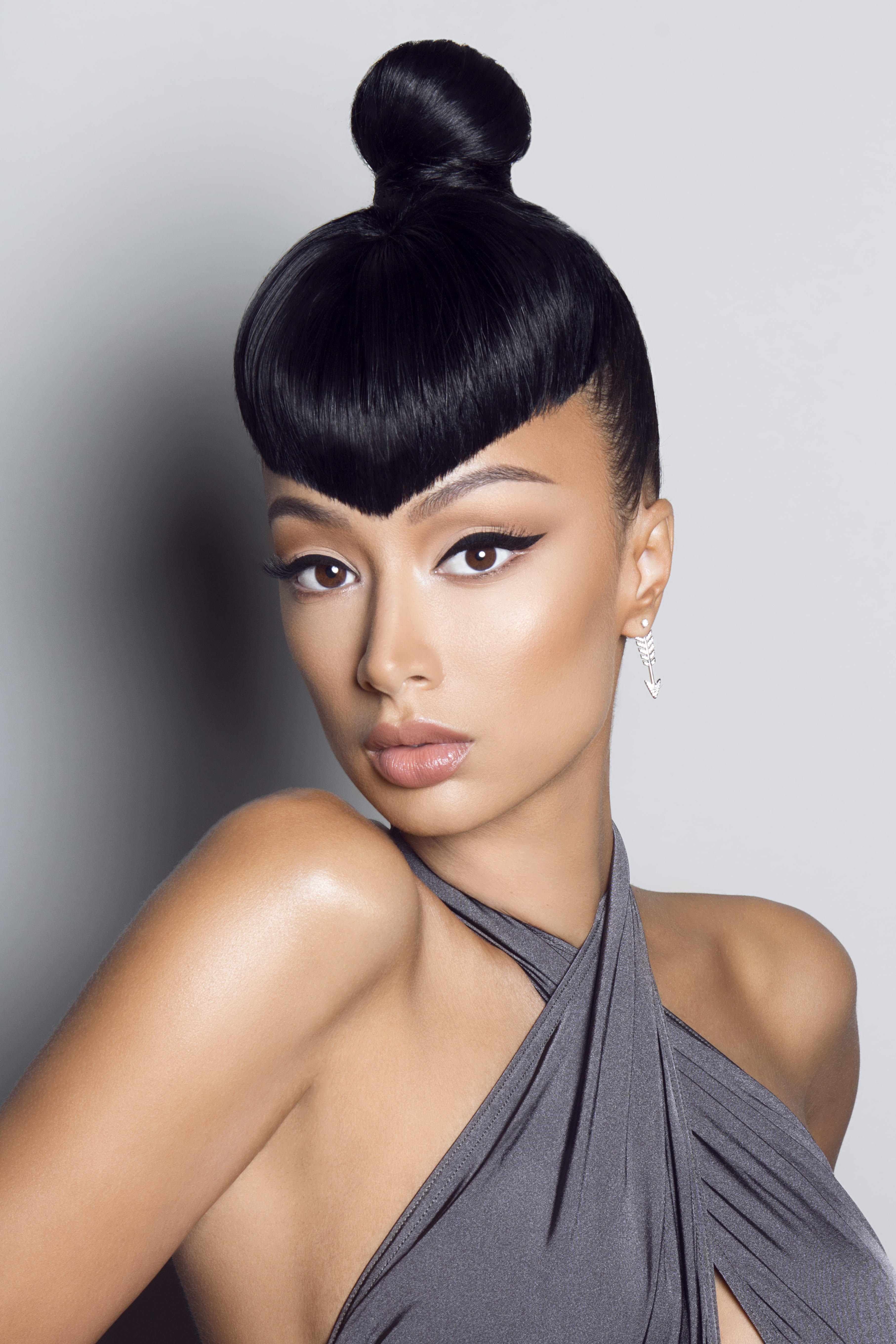 Draya Michelle Launches New Clothing Line!